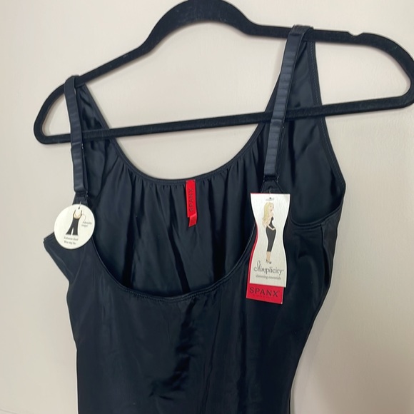 SPANX | Intimates & Sleepwear | Spanx Simplicity Open Bust Suit Xl Nwt ...